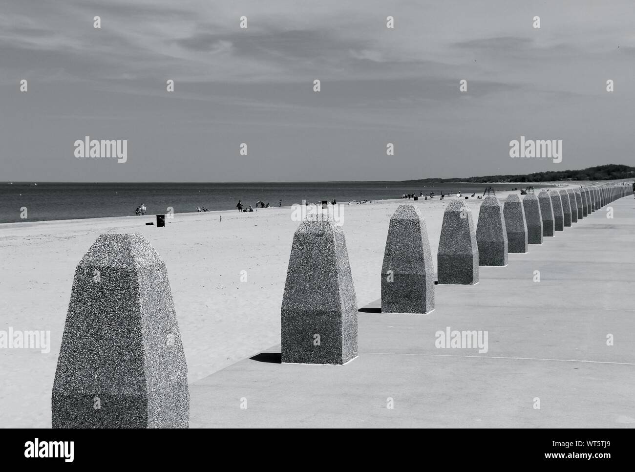 People on a lake in michigan beach hi-res stock photography and images ...