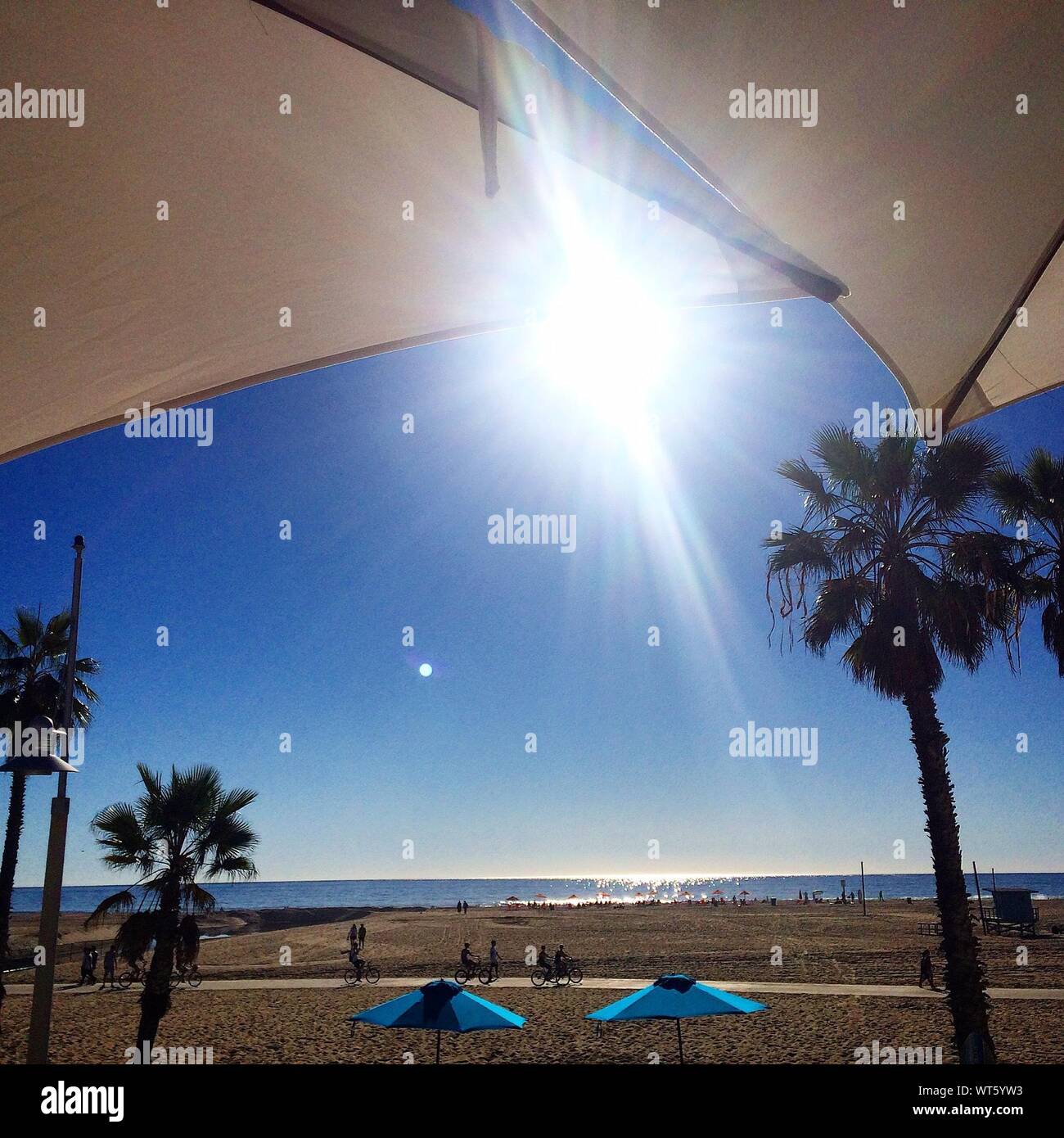 Sun view at the beach hi-res stock photography and images - Alamy