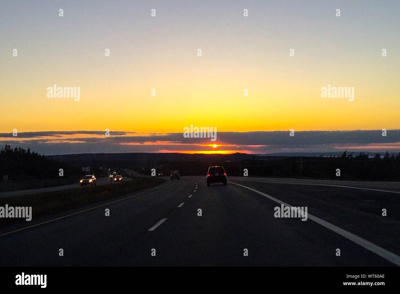 Sunset highway hi-res stock photography and images - Alamy