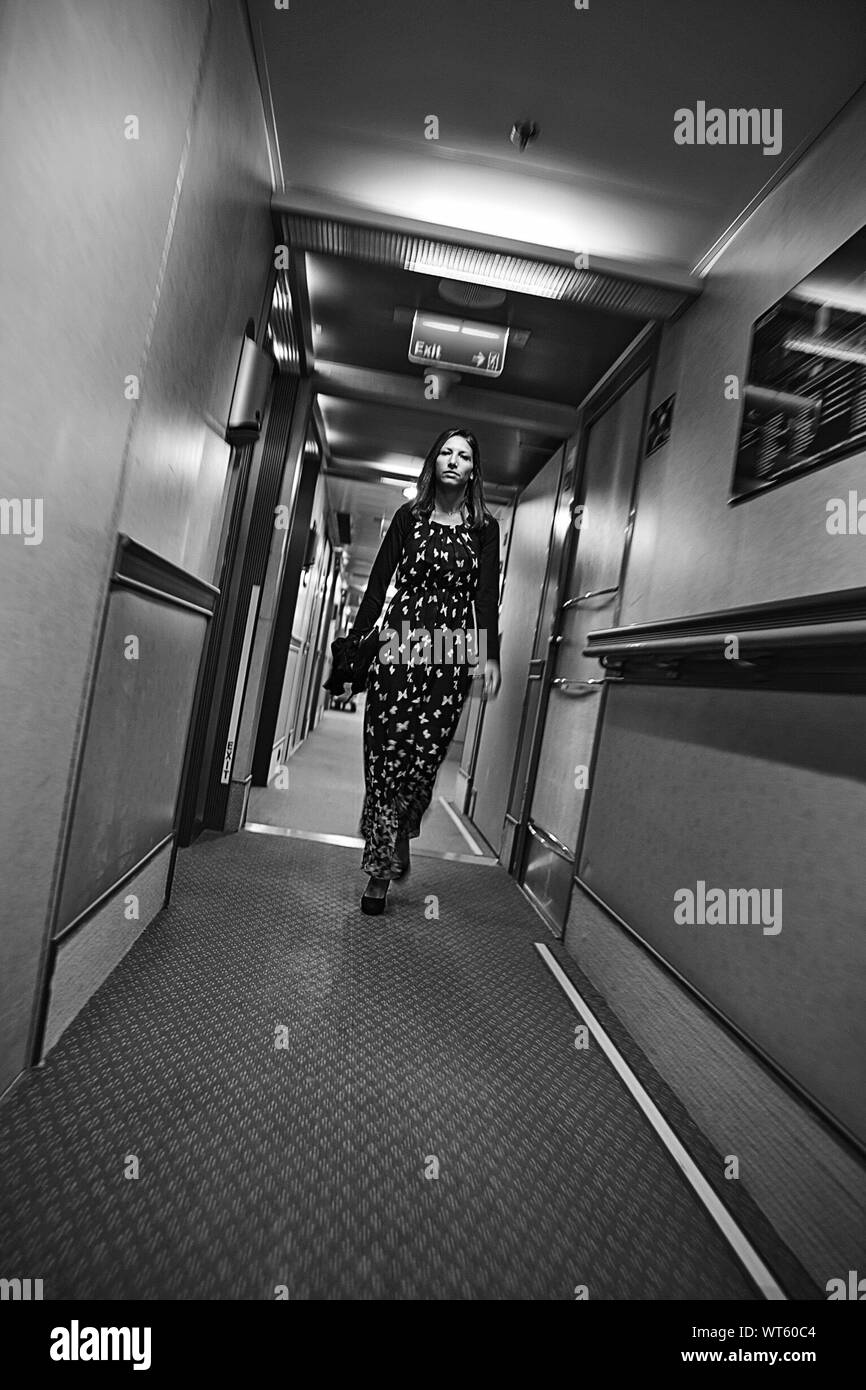 Walking to ship hi-res stock photography and images - Alamy