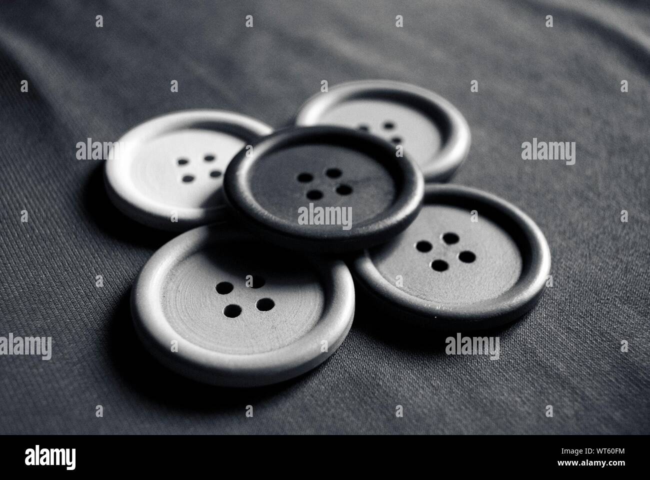 Sewing buttons hi-res stock photography and images - Alamy
