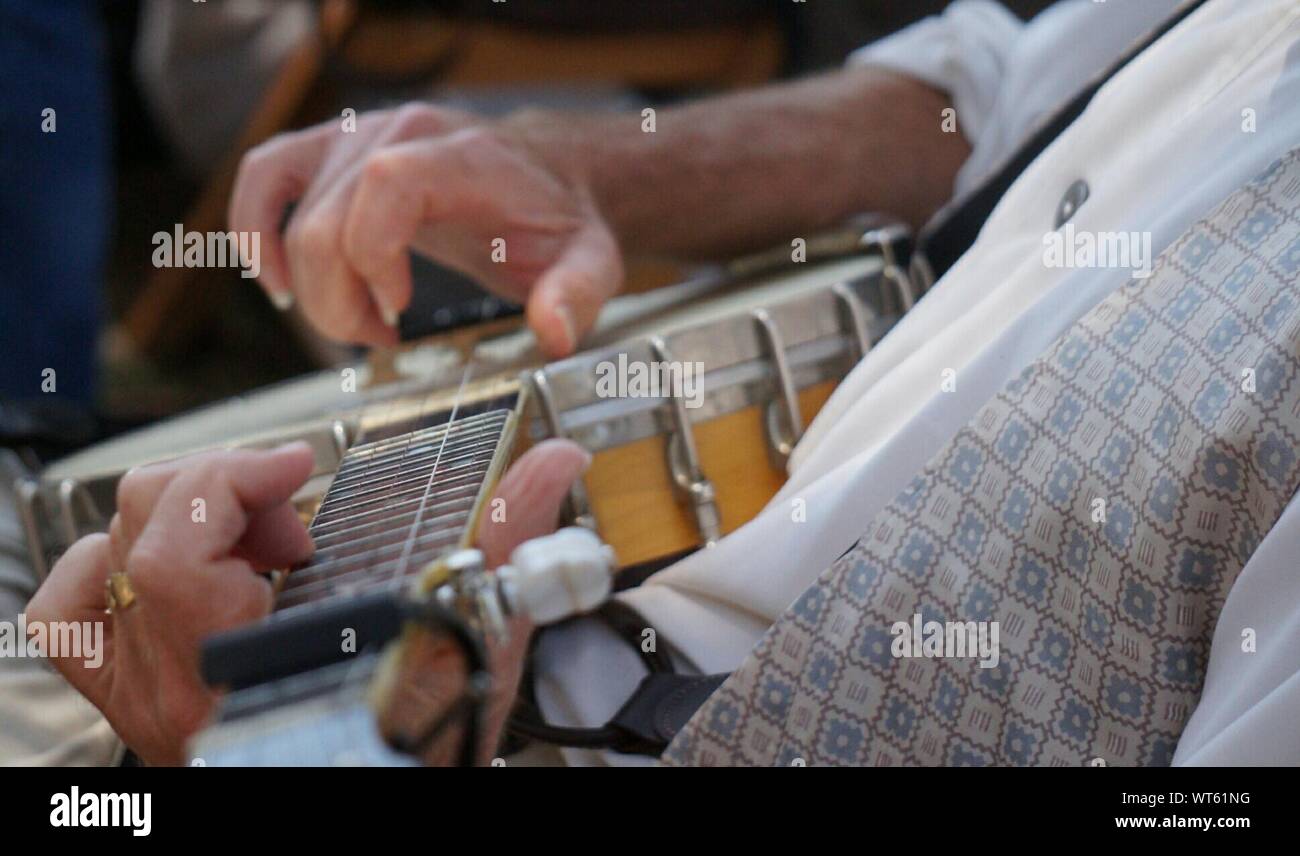 Banjo man hi-res stock photography and images - Alamy