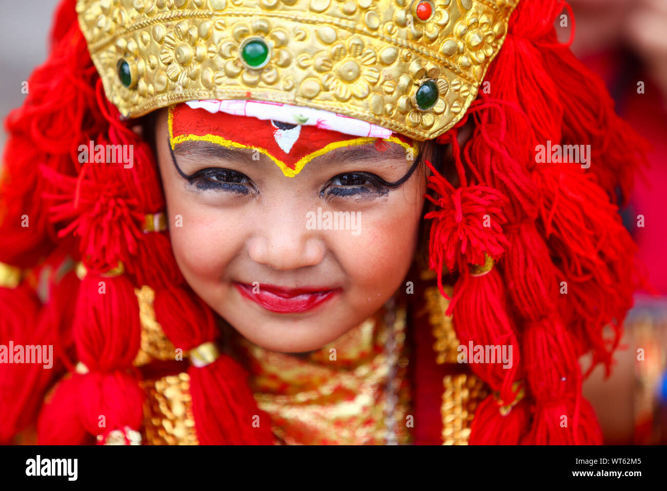 Kathmandu, Nepal. 11th Sep, 2019. A Nepalese girl dressed as living ...