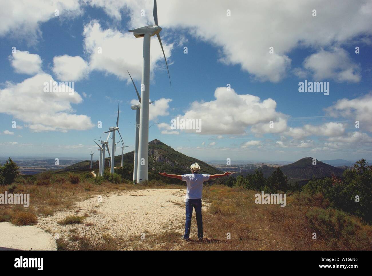 Windmill arms hi-res stock photography and images - Alamy