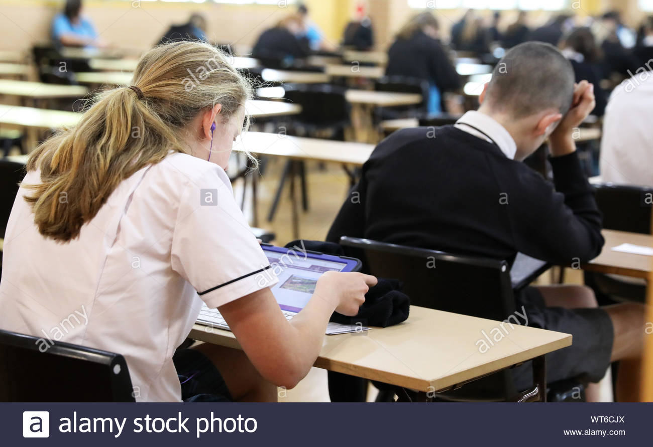 Examination Hall Students Stock Photos & Examination Hall Students ...