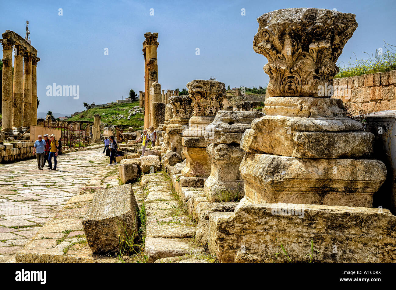 South Decumanus ruins in Jerash, a Roman Decapolis city Stock Photo - Alamy