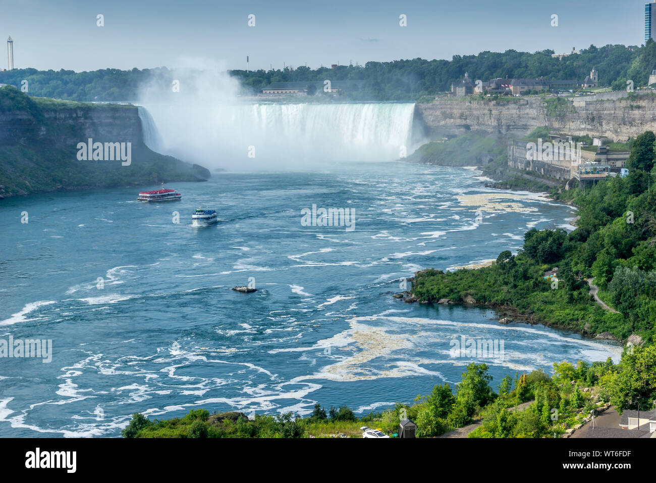 Niagara falls hornblower cruise hi-res stock photography and images - Alamy