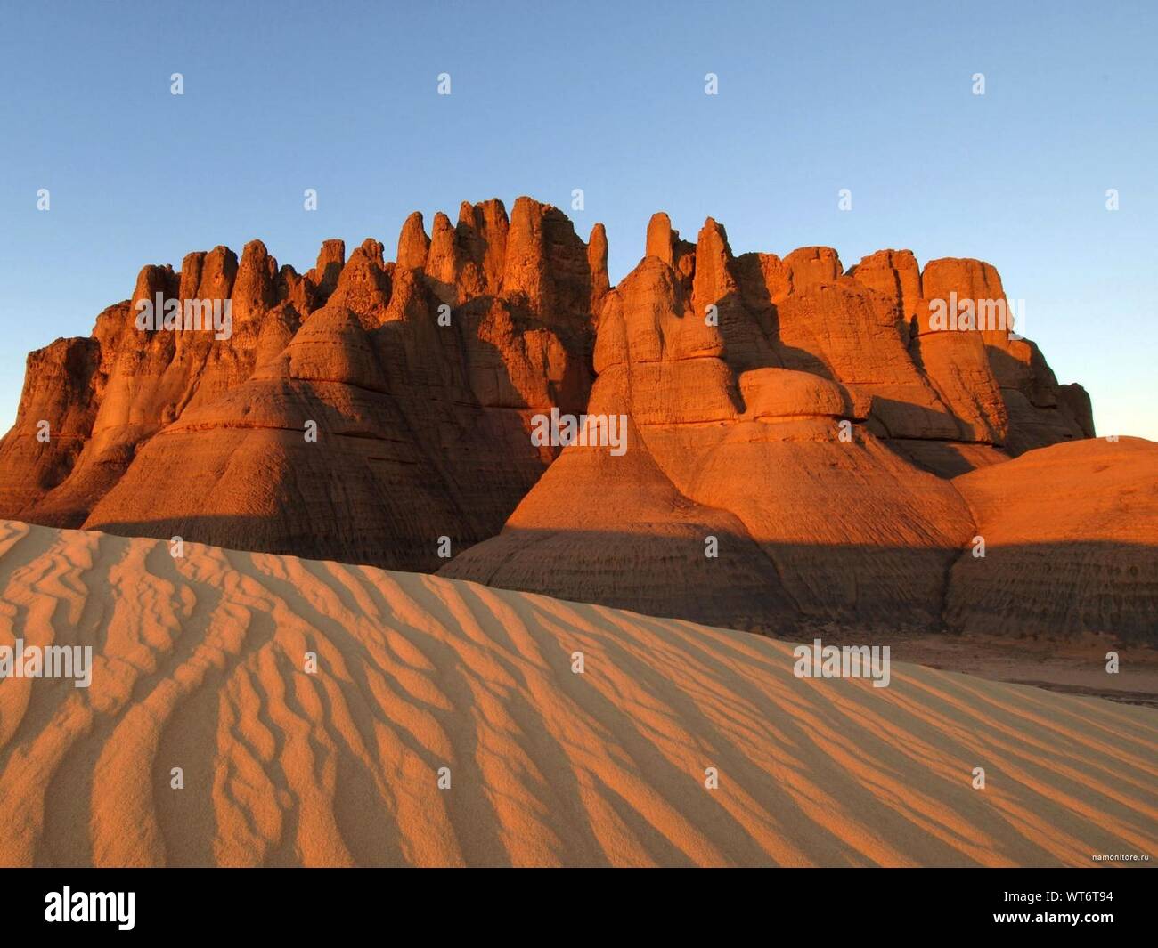 Sahara desert sand formations hi-res stock photography and images - Alamy