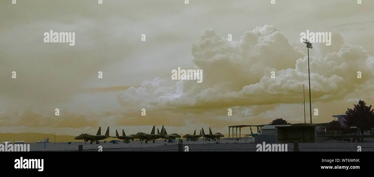 Military_base hi-res stock photography and images - Alamy