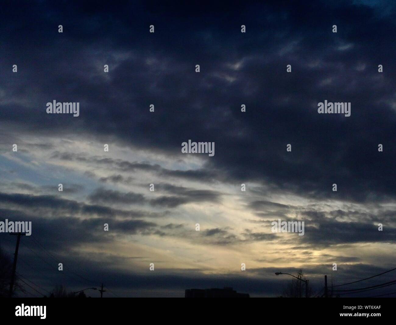 Dusky sky hi-res stock photography and images - Alamy