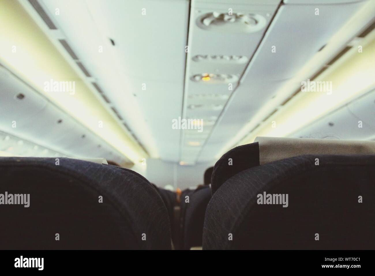 Airplane ceiling hi-res stock photography and images - Alamy