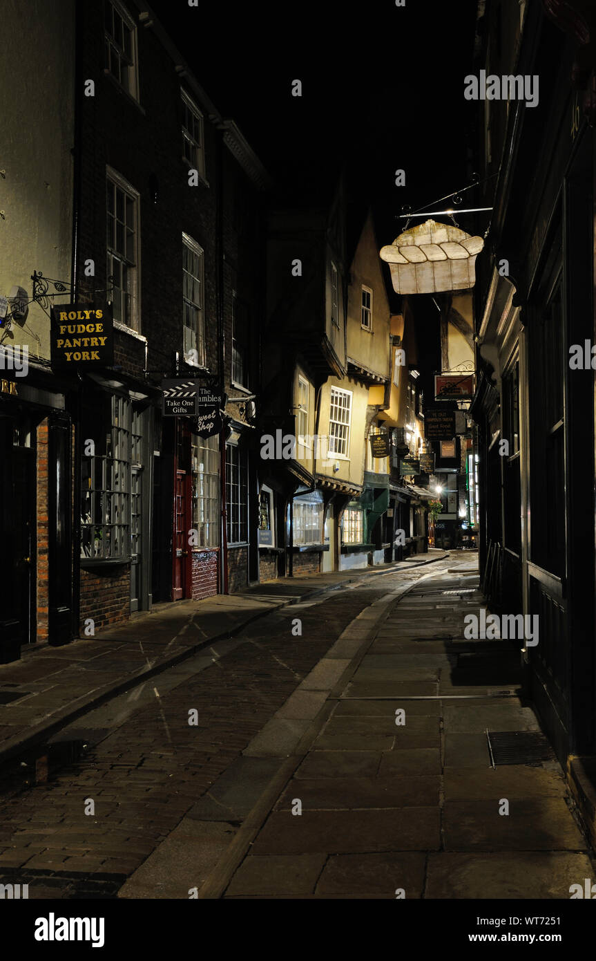 York yorkshire england uk september hi-res stock photography and images ...