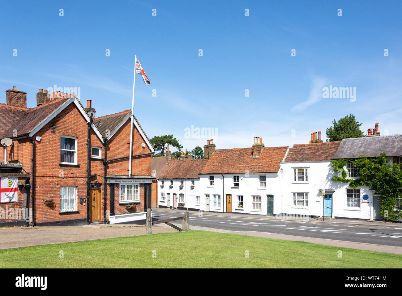 Bushey Hertfordshire High Resolution Stock Photography and Images - Alamy