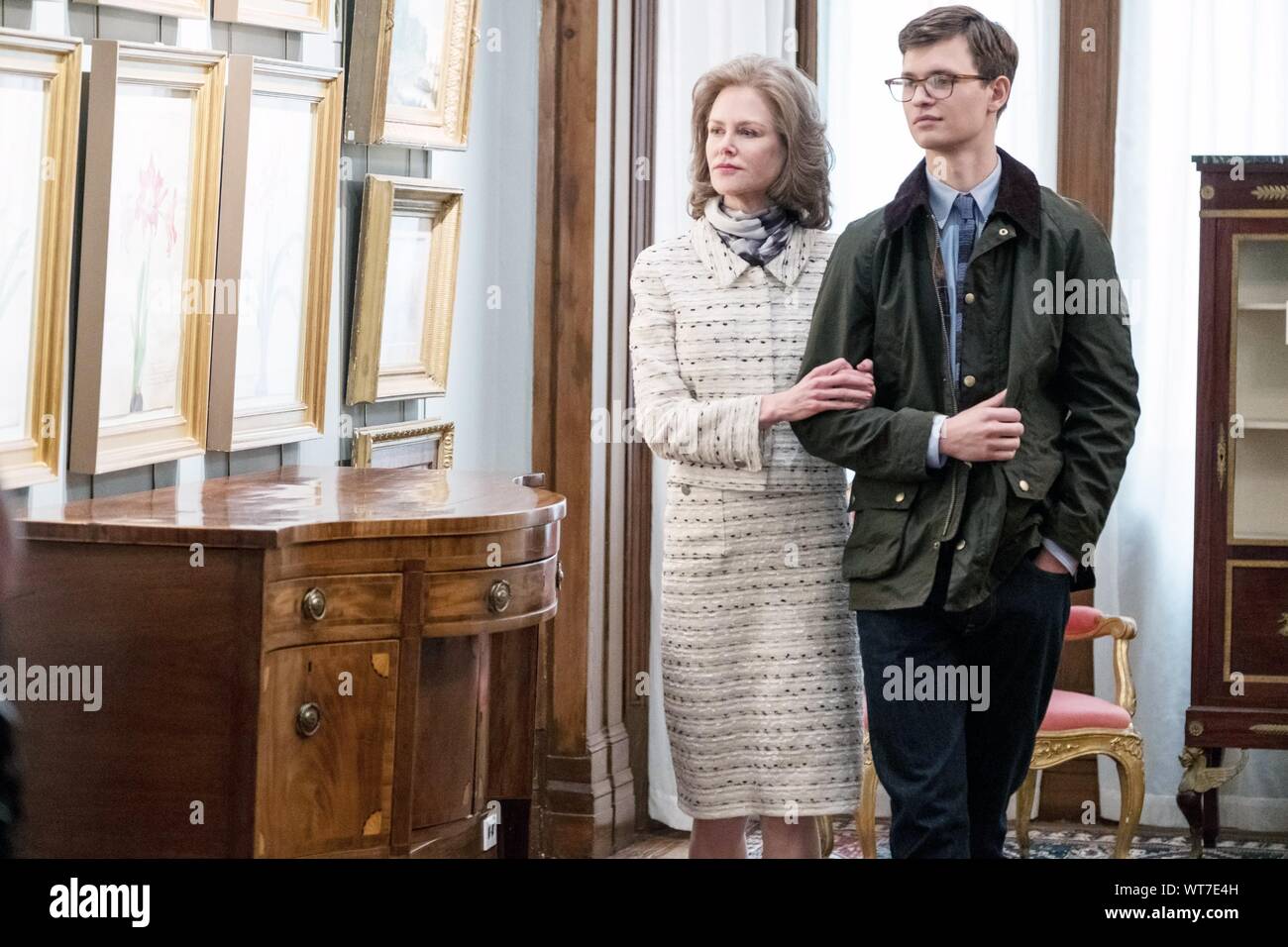 THE GOLDFINCH, from left: Nicole Kidman, Ansel Elgort, 2019. ph: Macall ...