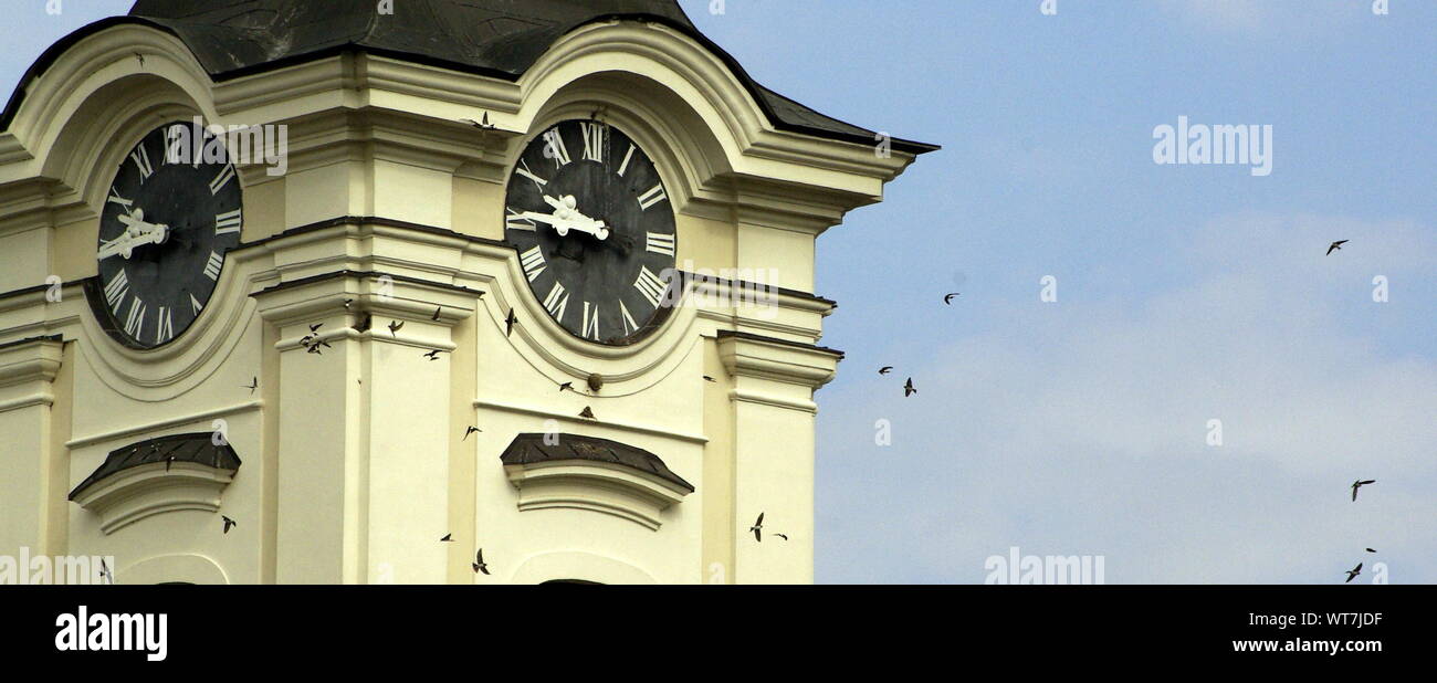 Flying clock hi-res stock photography and images - Alamy