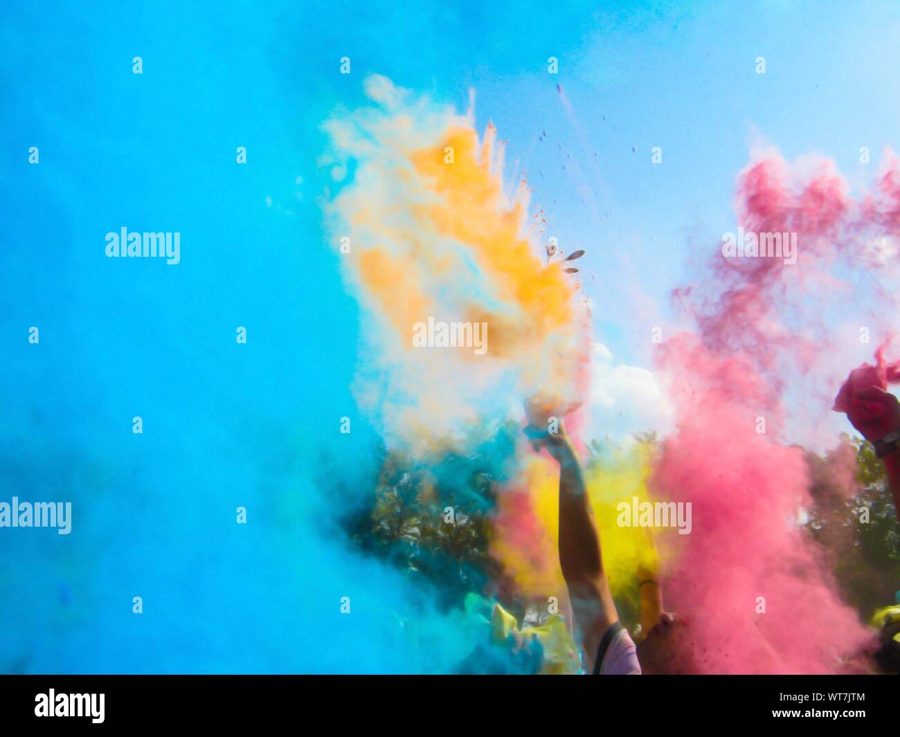 Throwing paint hi-res stock photography and images - Alamy
