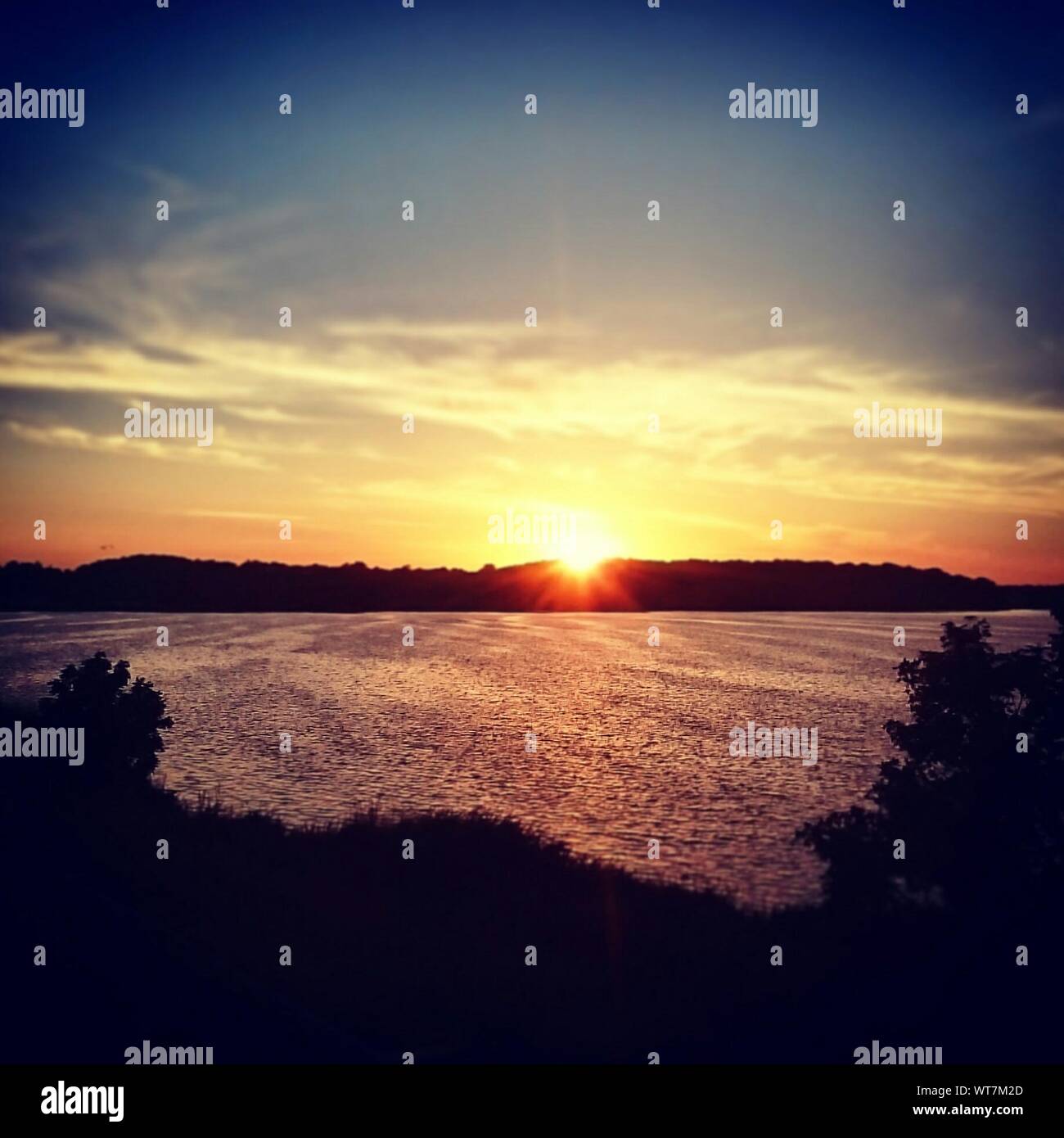 Sunset sea water hi-res stock photography and images - Alamy