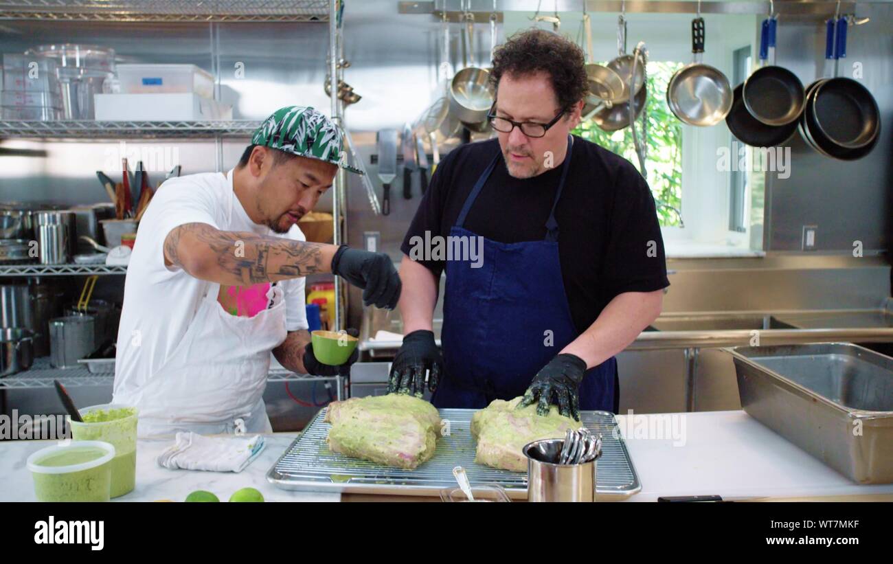 THE CHEF SHOW, from left: Roy Choi , Jon Favreau, (Season 1, ep. 101 ...