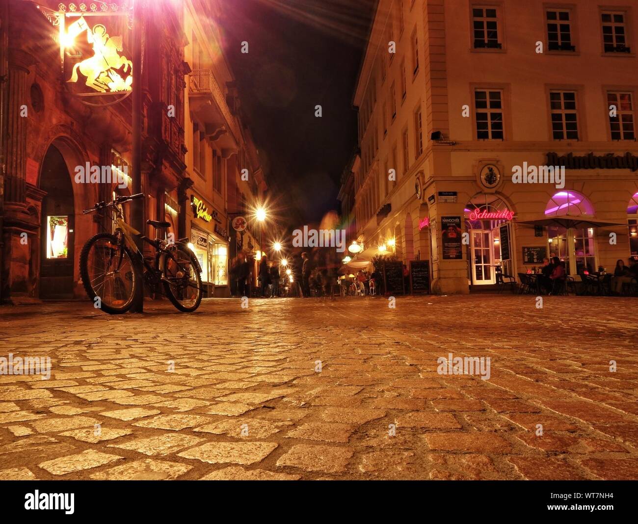 Town square at night hi-res stock photography and images - Alamy