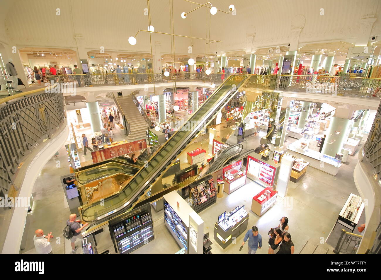 Coin store rome hi-res stock photography and images - Alamy
