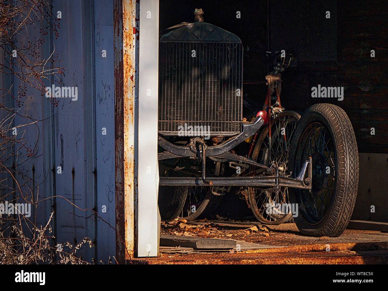 Vintage Car Garage High Resolution Stock Photography and Images - Alamy