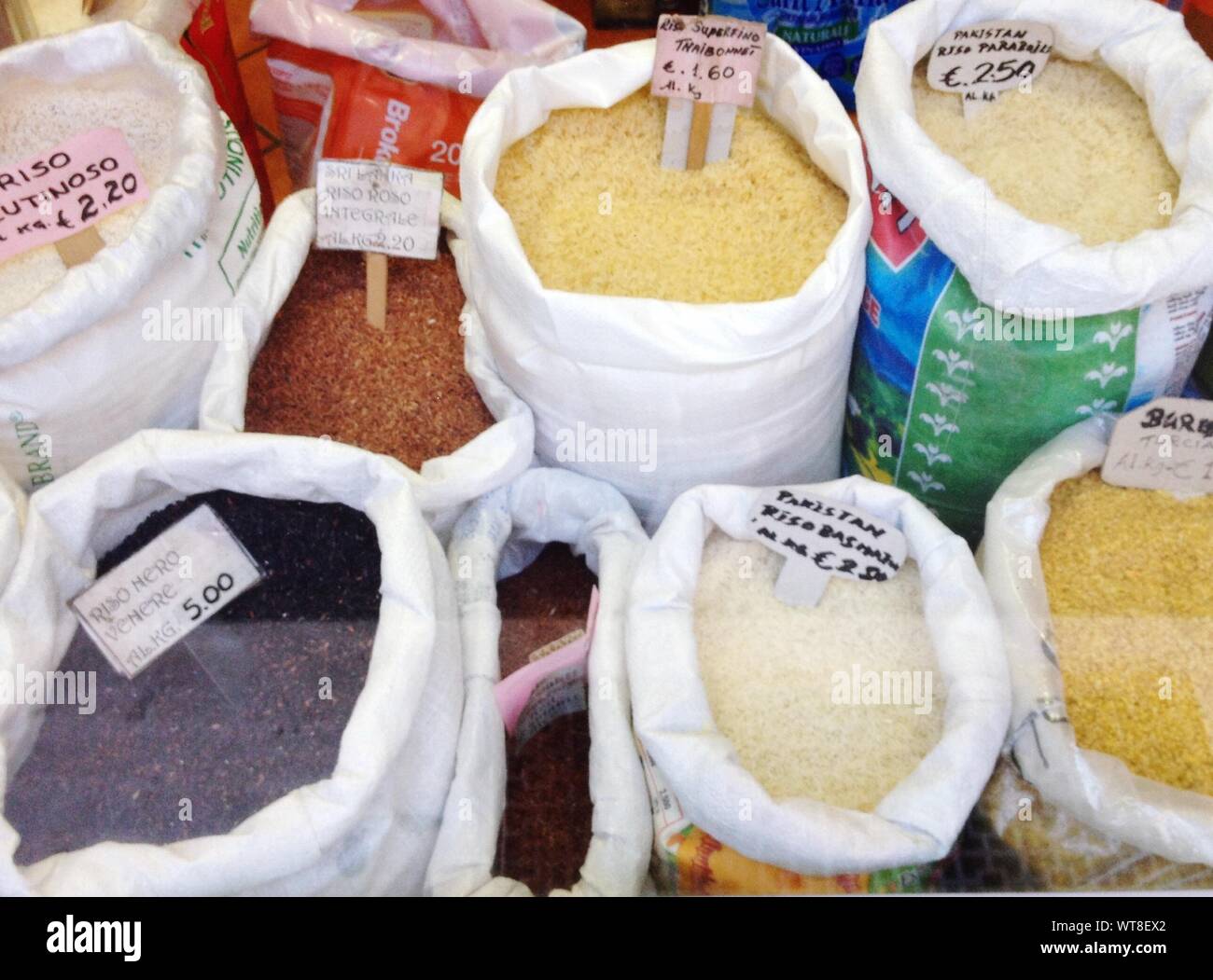 Display of pulses hi-res stock photography and images - Alamy