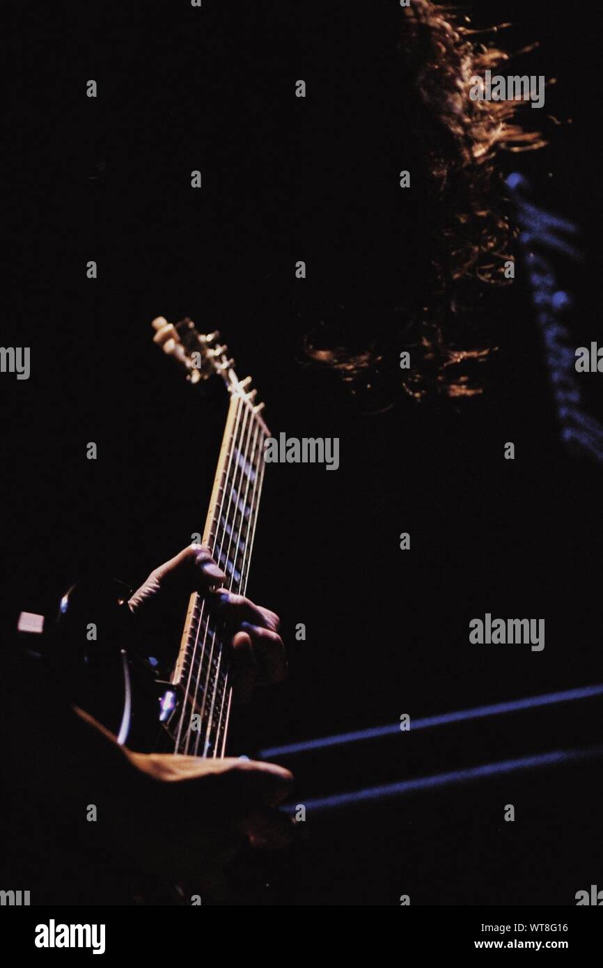 Electric guitar concert hi-res stock photography and images - Alamy