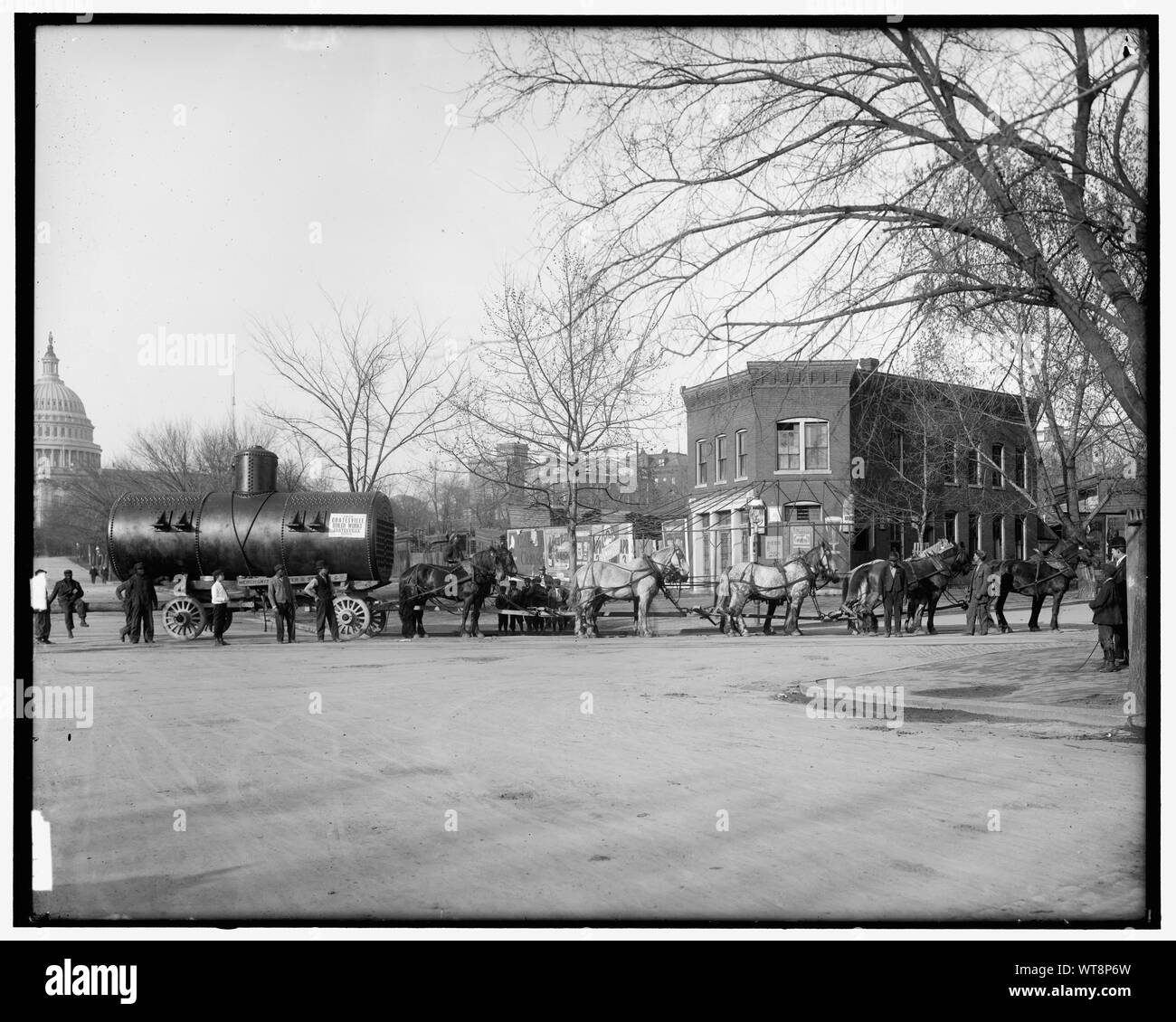 Warehousing storage Black and White Stock Photos & Images - Alamy