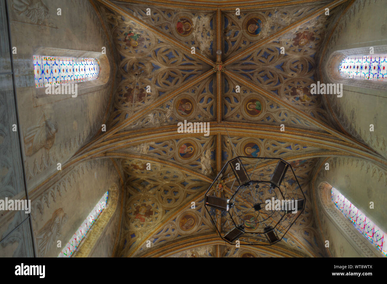 Medieval ceiling design hi-res stock photography and images - Alamy