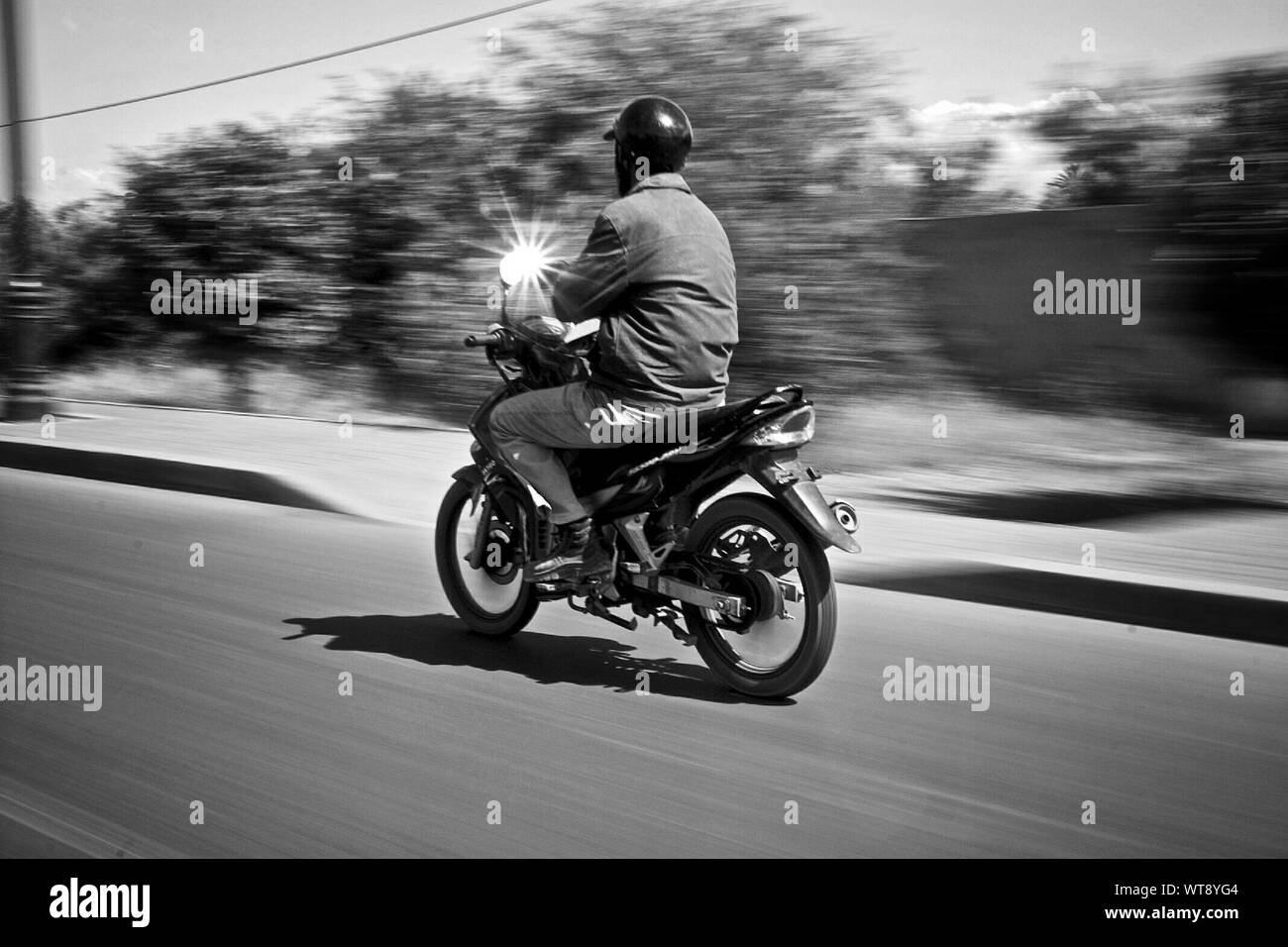 Driving motorcycle hi-res stock photography and images - Alamy