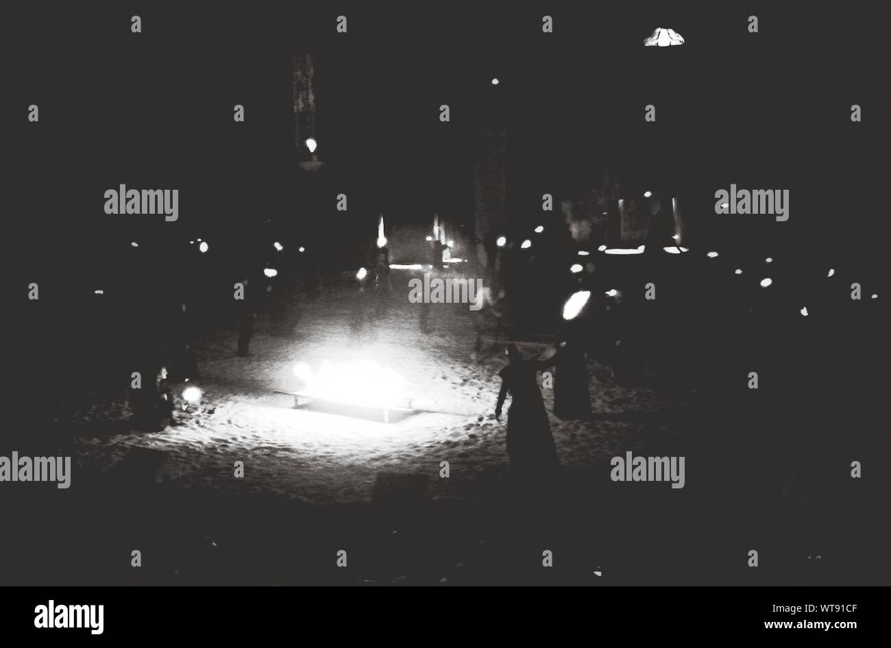 Fire street hi-res stock photography and images - Alamy