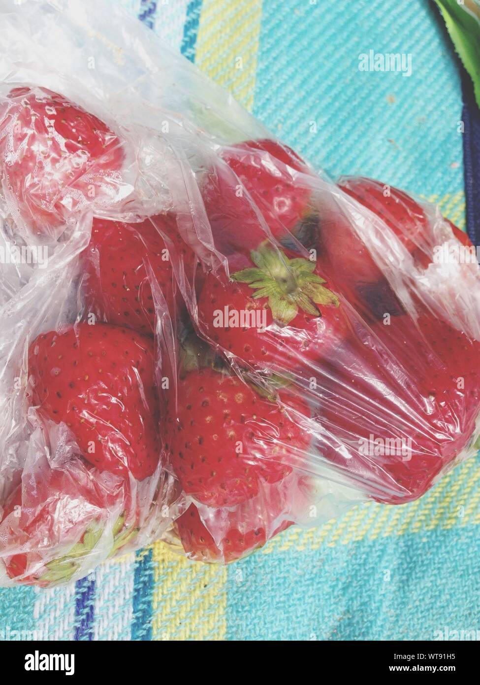 Plastic wrapped fruit hi-res stock photography and images - Alamy