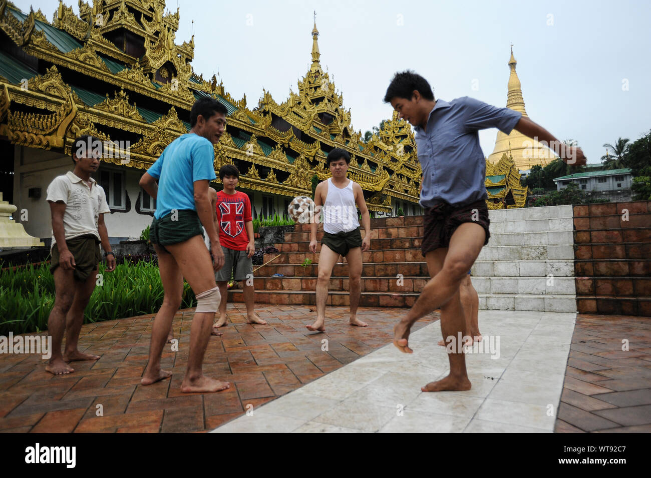 Chinlone hi-res stock photography and images - Alamy