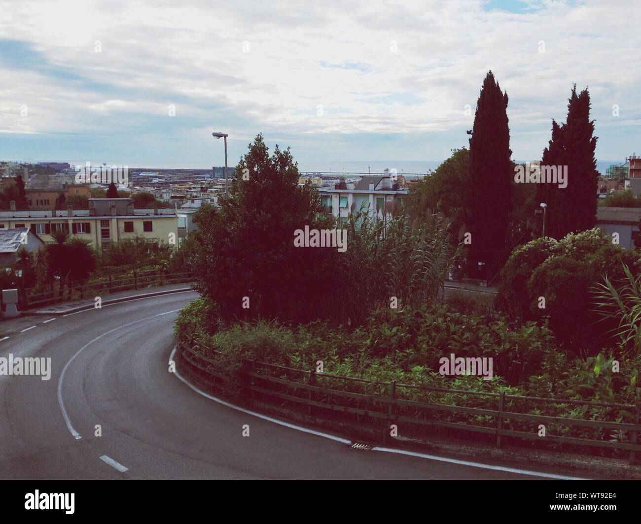 Suburb road hi-res stock photography and images - Alamy