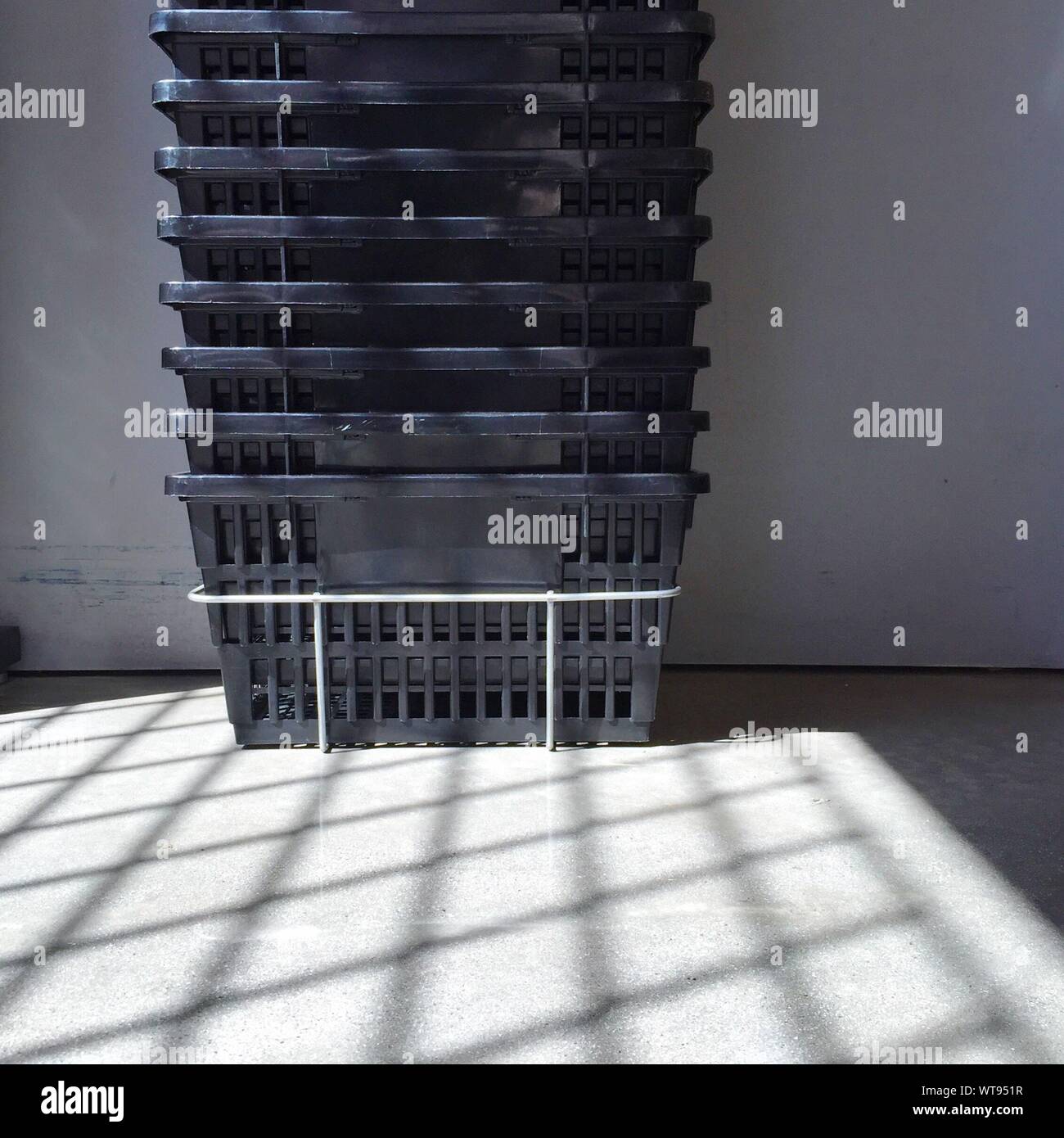Supermarket shopping baskets hi-res stock photography and images - Alamy
