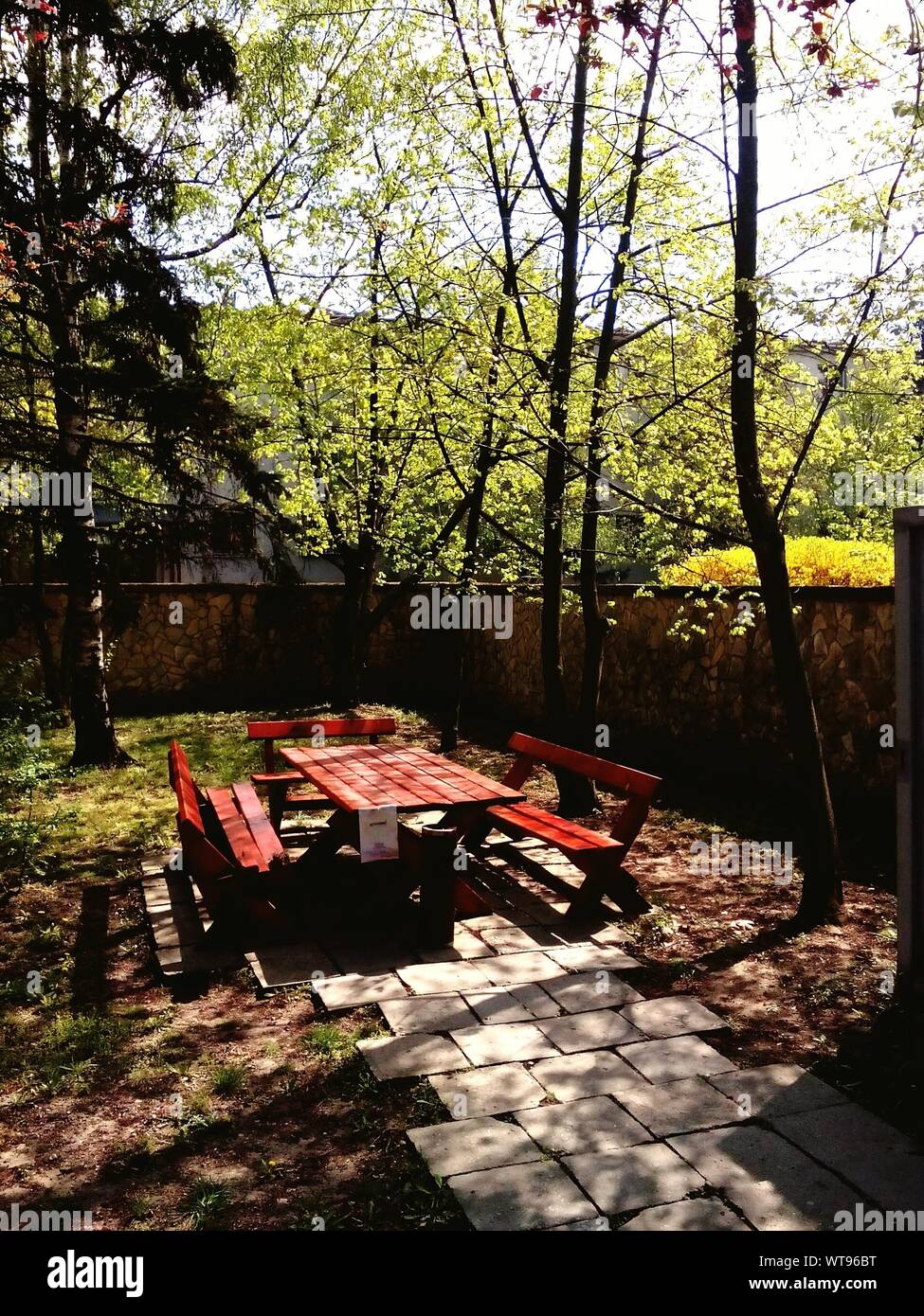 Back to back benches hi-res stock photography and images - Alamy