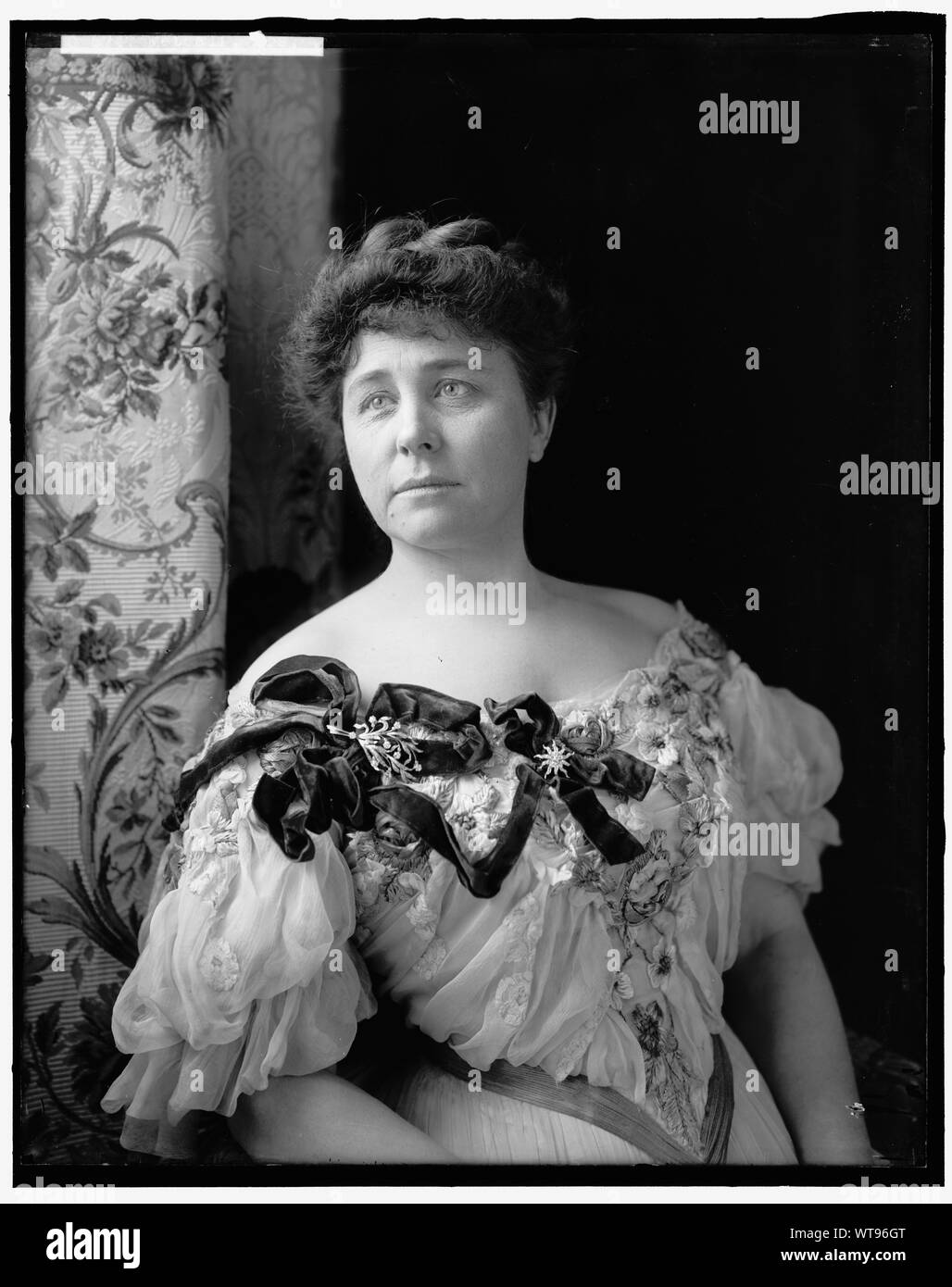 Mrs metcalf hi-res stock photography and images - Alamy