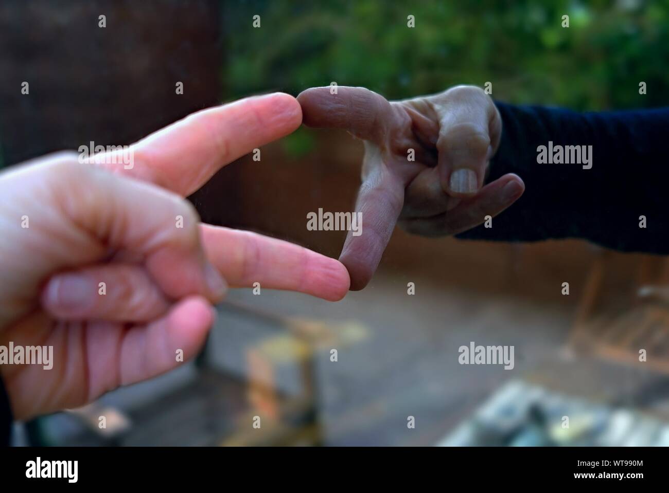 Multi language sign hi-res stock photography and images - Alamy