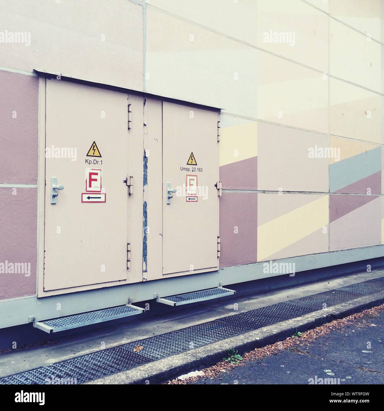 Electricity box High Resolution Stock Photography and Images - Alamy