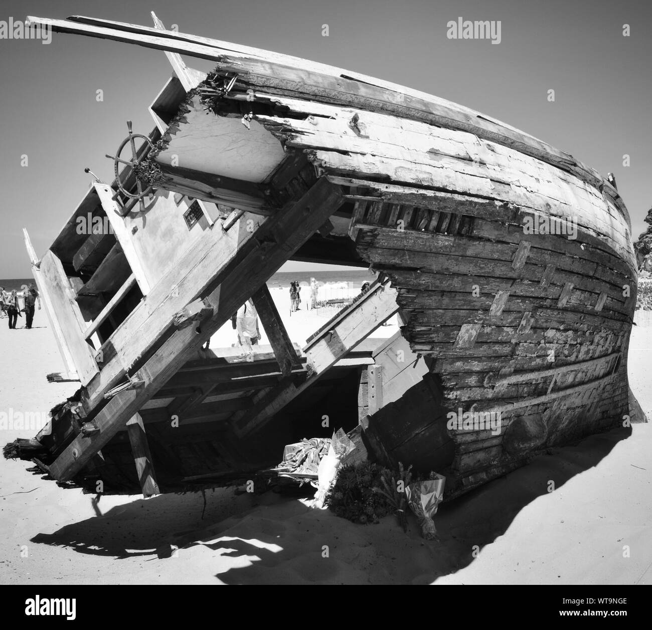 Broken down boat Black and White Stock Photos & Images - Alamy