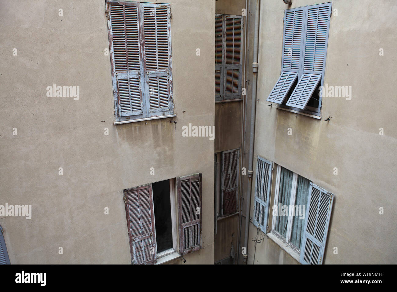 Exterior view of building structure hi-res stock photography and images ...