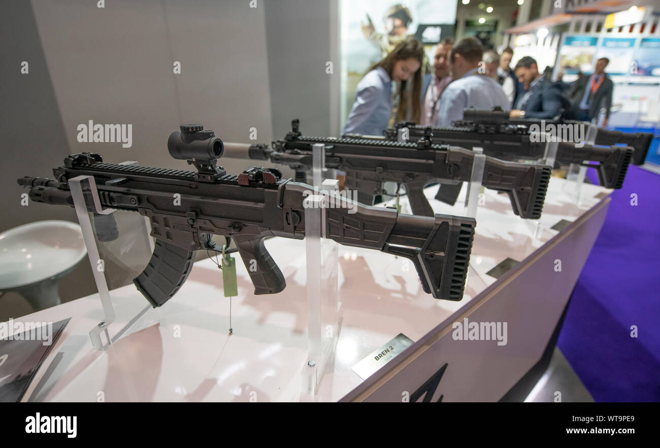 World's biggest gun hi-res stock photography and images - Alamy