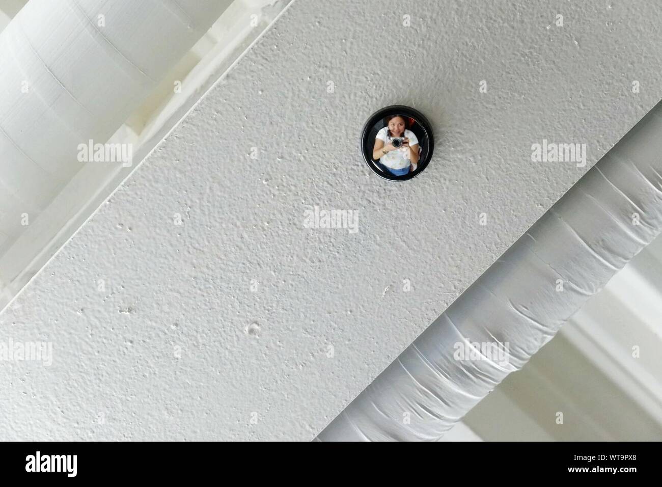 Reflection light on ceiling hi-res stock photography and images - Alamy