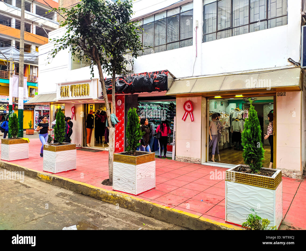 Gamarra at la Victoria the biggest fabric and textile market from South ...