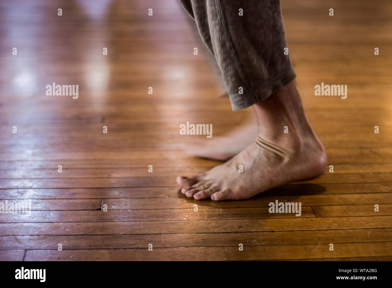 Person on the floor hi-res stock photography and images - Alamy