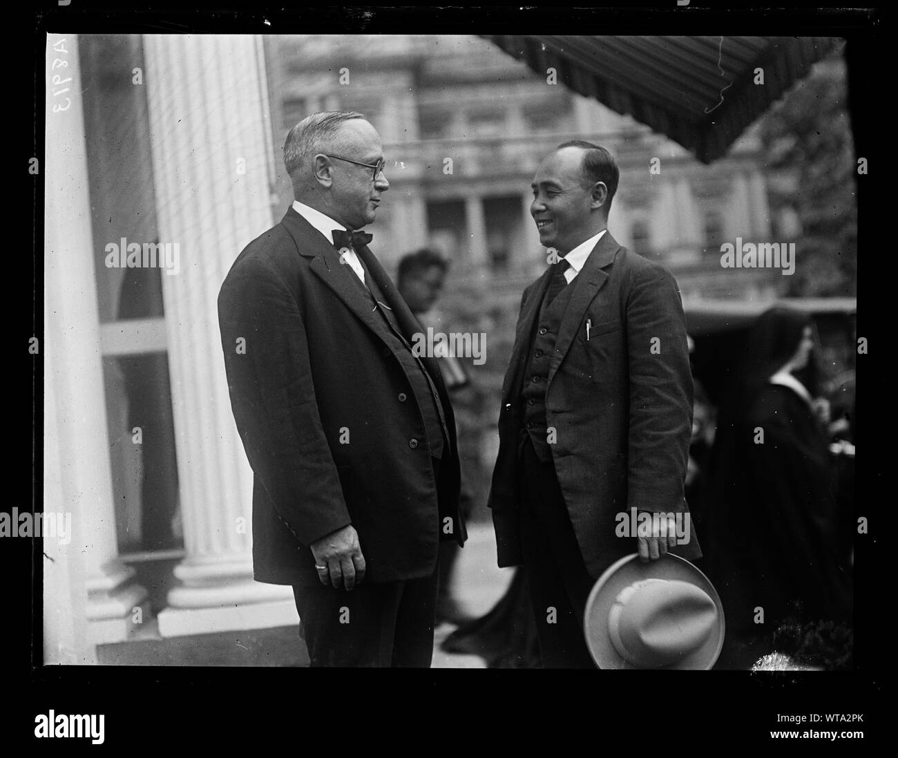 Men at White House, Washington, D.C Stock Photo - Alamy