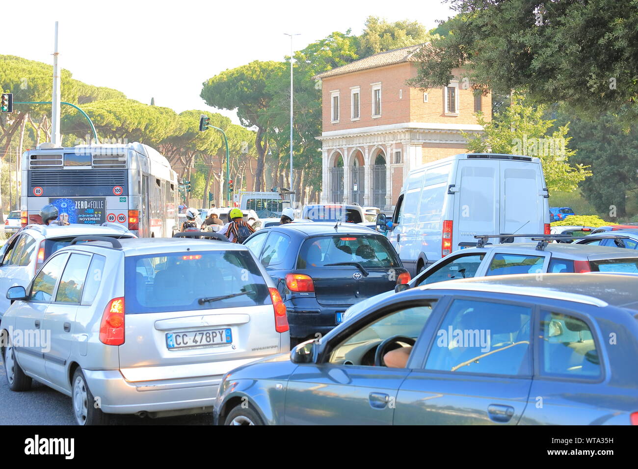 Traffic jam congestion downtown Rome Italy Stock Photo - Alamy