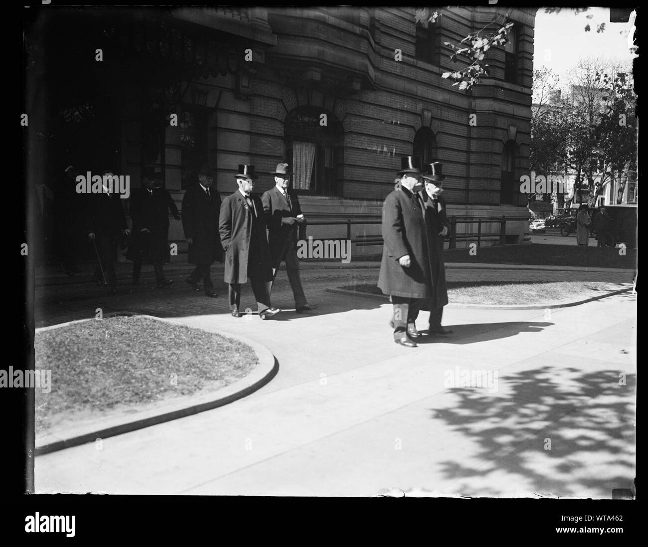 Exiting building hi-res stock photography and images - Alamy