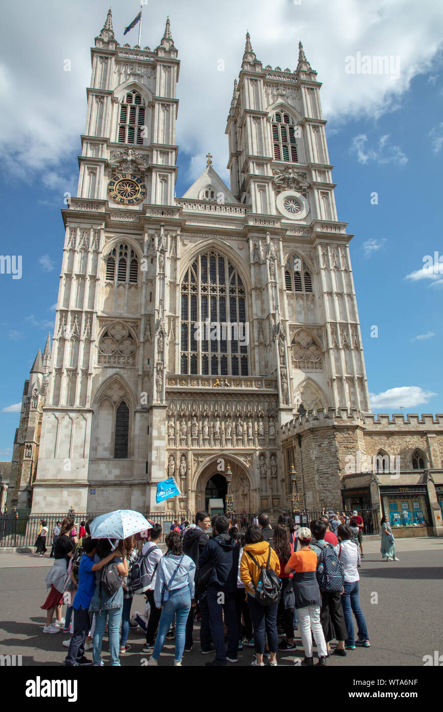 Westminster abbey western facade hi-res stock photography and images ...