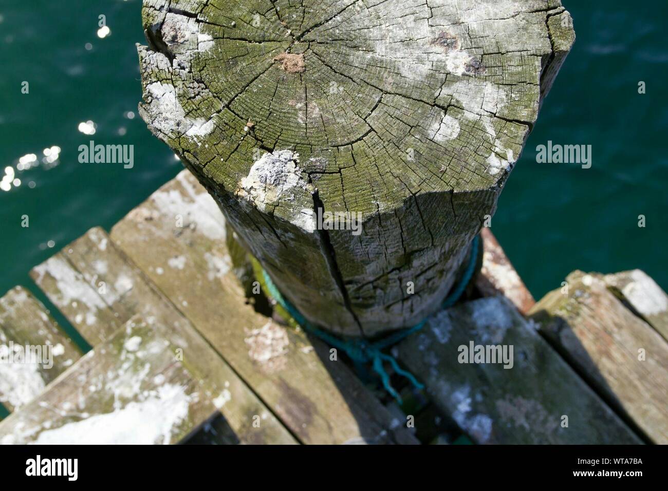 Pier pole hi-res stock photography and images - Alamy